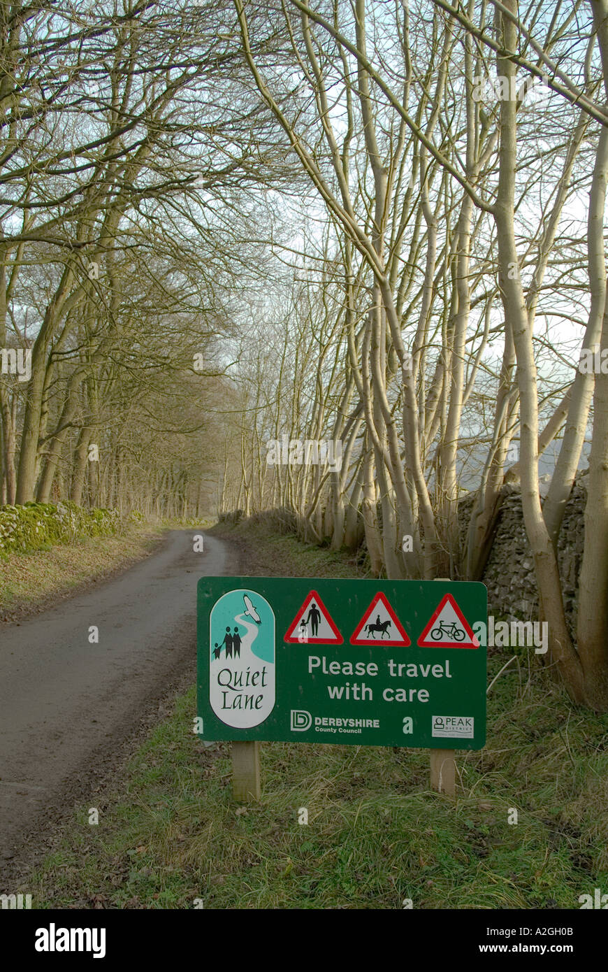 Quiet Lane Sign Near Youlgreave Derbyshire Stock Photo - Alamy