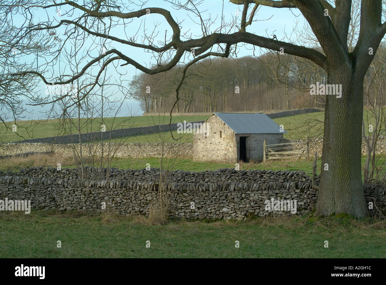 White Peak Barn Derbyshire Stock Photo - Alamy