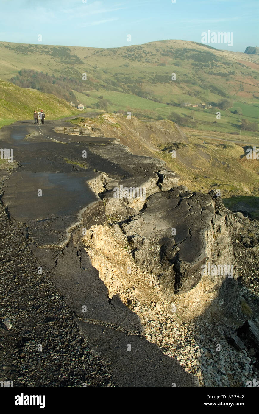 Road Subsidence Mam Tor Derbyshire Stock Photo - Alamy