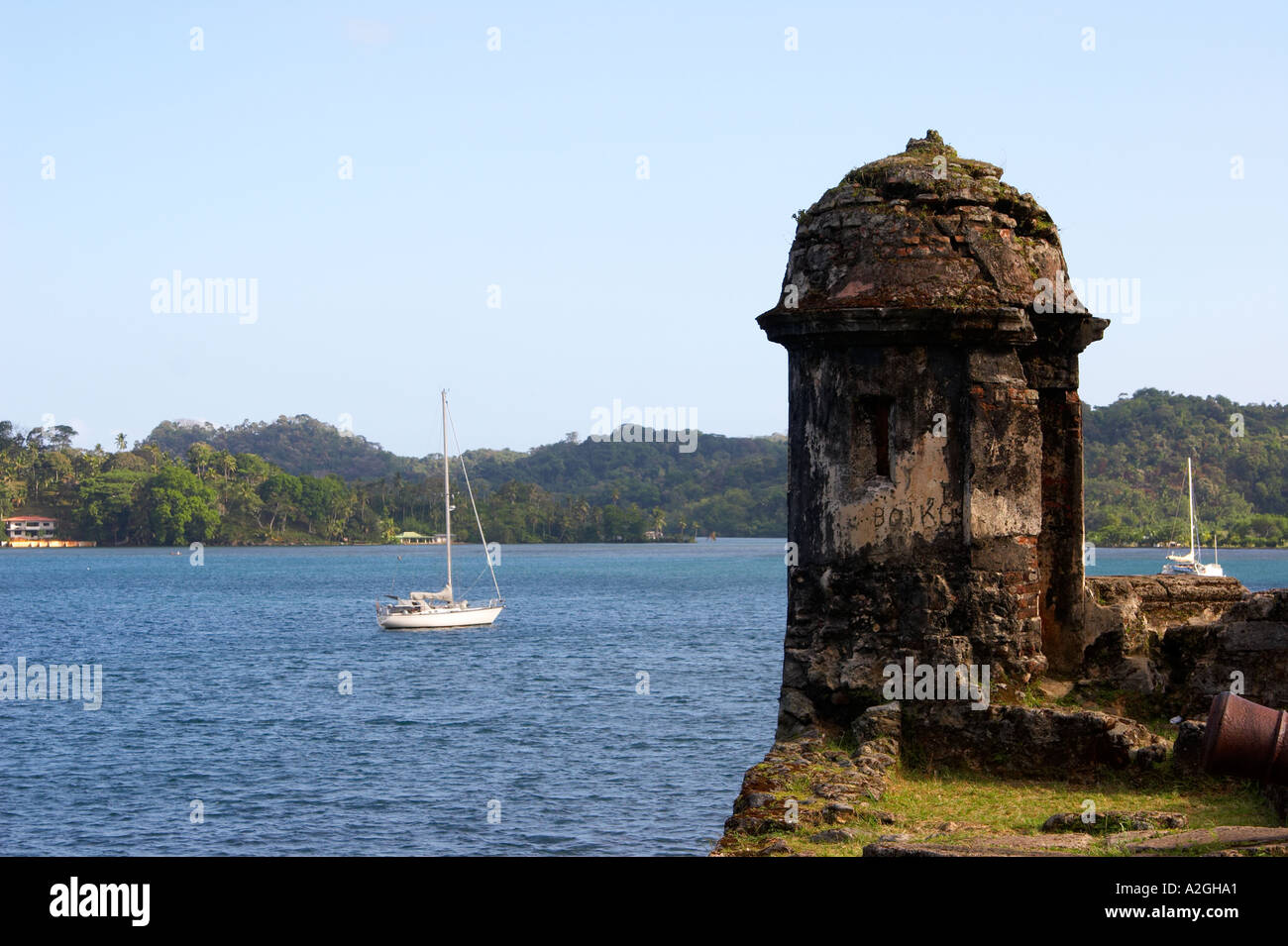 Panama portobello caribbean coast fort hi-res stock photography and ...