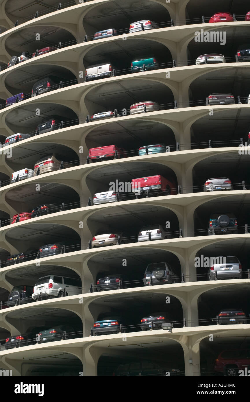 USA, Illinois, Chicago: Marina City, Circular Parking Garage Stock ...