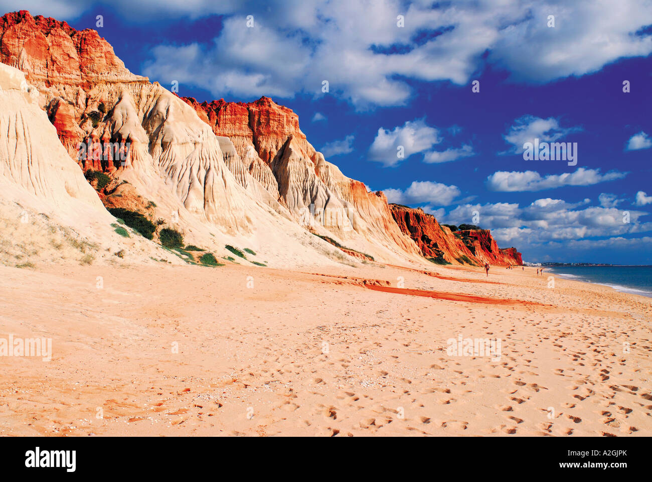 Beach Praia da Falesia, Albufeira, Algarve, Portugal Stock Photo - Alamy