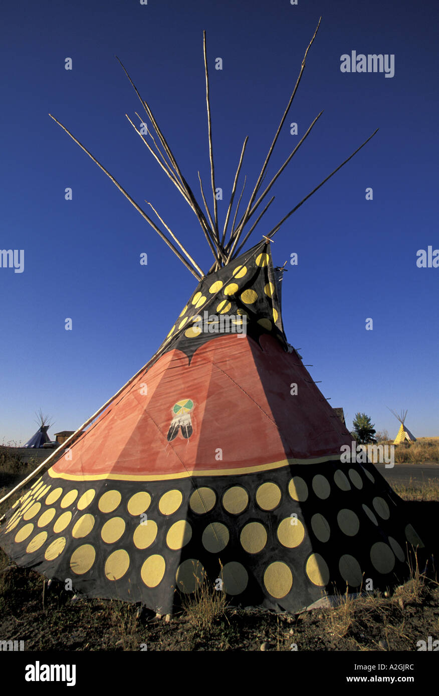 Native american teepees hi-res stock photography and images - Alamy