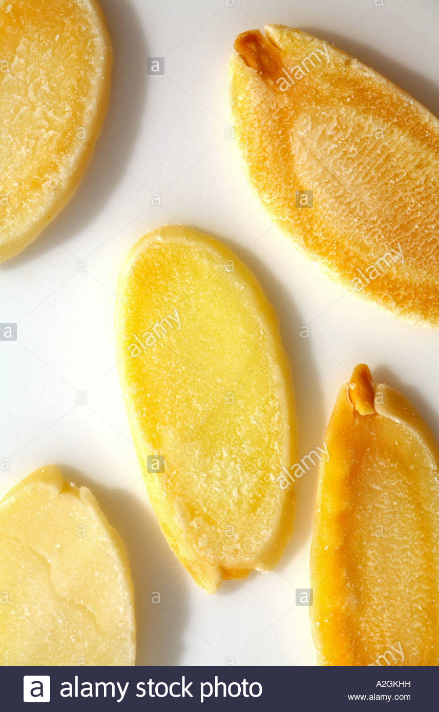 Toasted flaked almonds Stock Photo - Alamy