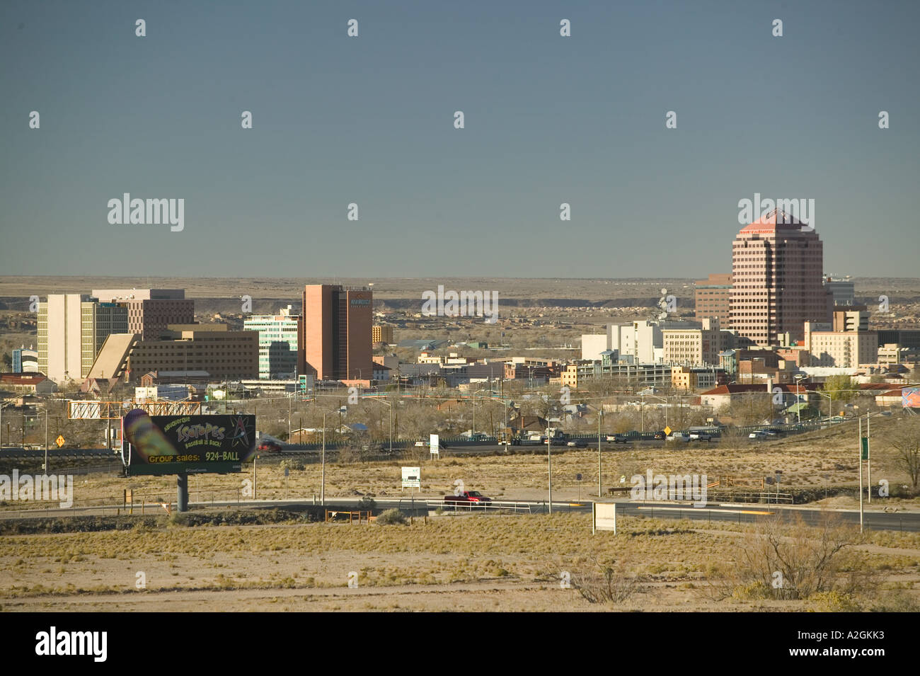 Albuquerque new mexico skyline view hi-res stock photography and images ...