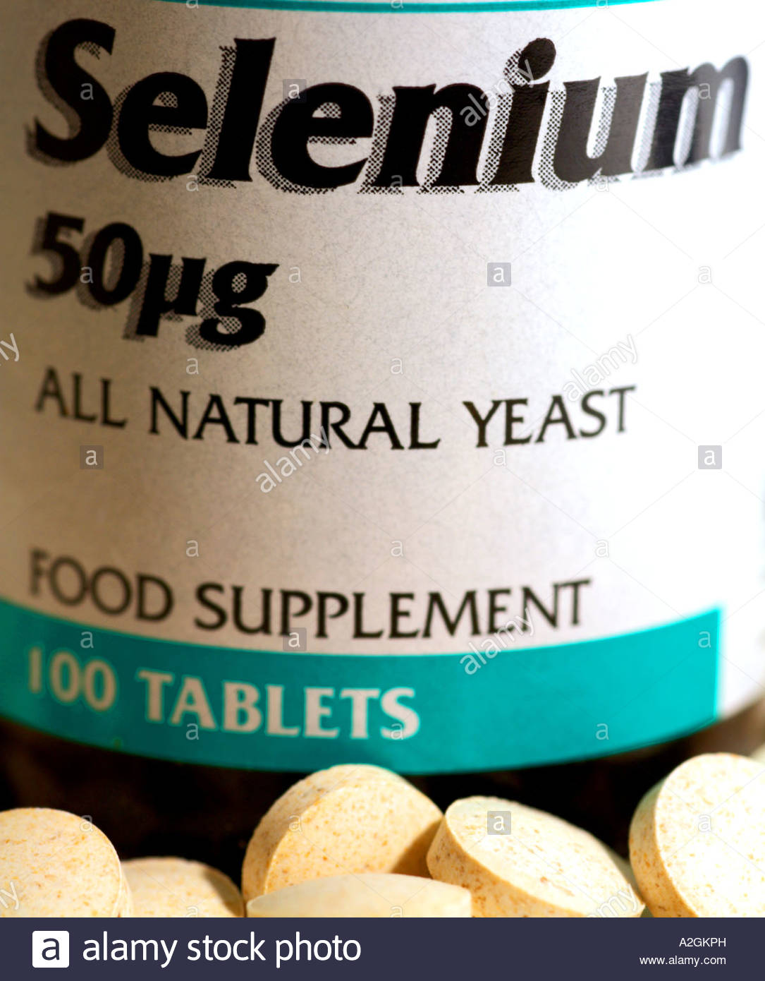 Selenium food supplement Stock Photo - Alamy