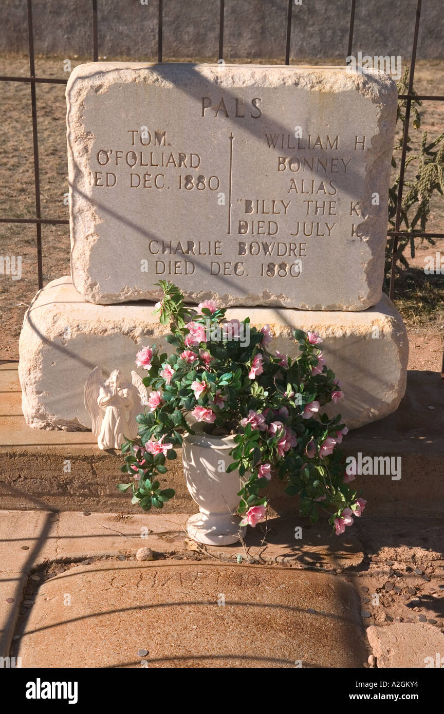 Billy the kid grave hi-res stock photography and images - Alamy