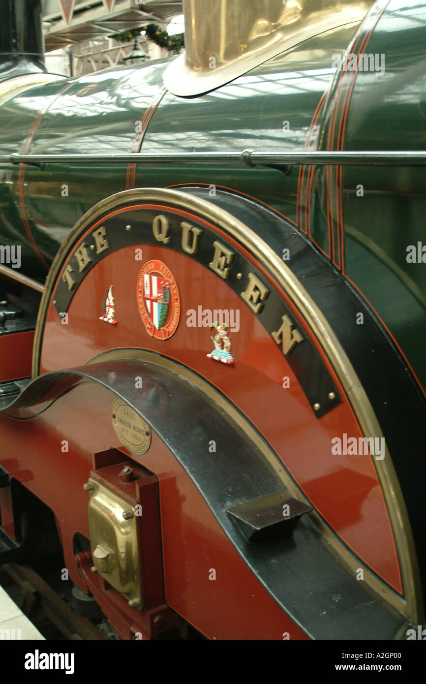 Queen steam locomotive windsor royal hi-res stock photography and ...