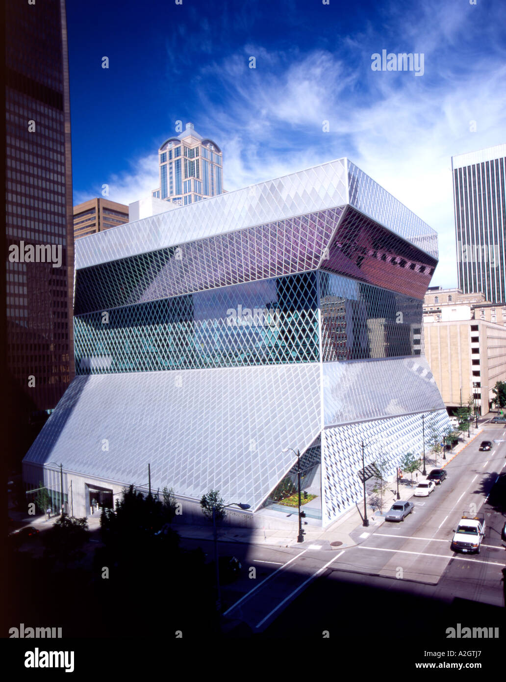 Central library seattle view hi-res stock photography and images - Alamy