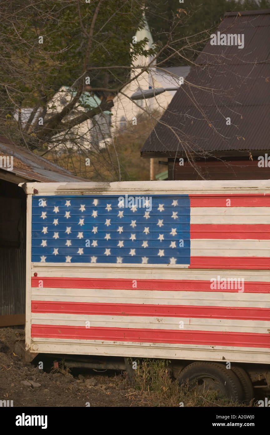 USA, Washington, Roslyn: Site of TV show Northern Exposure, USA Flag ...