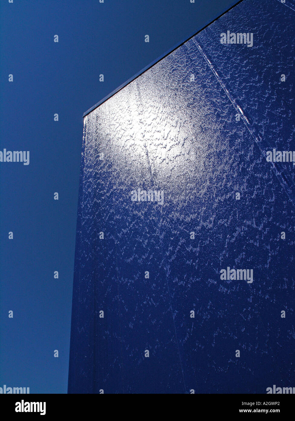 Water running down surface building hi-res stock photography and images ...
