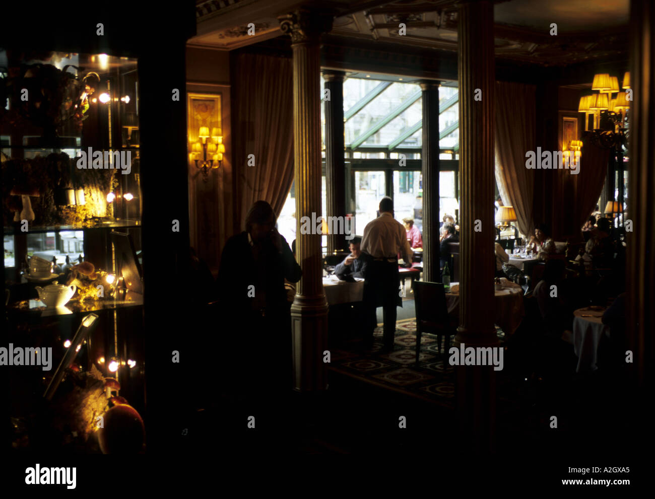 Cafe de la paix opera paris hi-res stock photography and images - Alamy