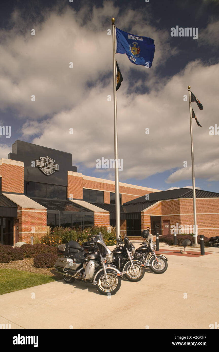 Harley davidson factory hi-res stock photography and images - Alamy