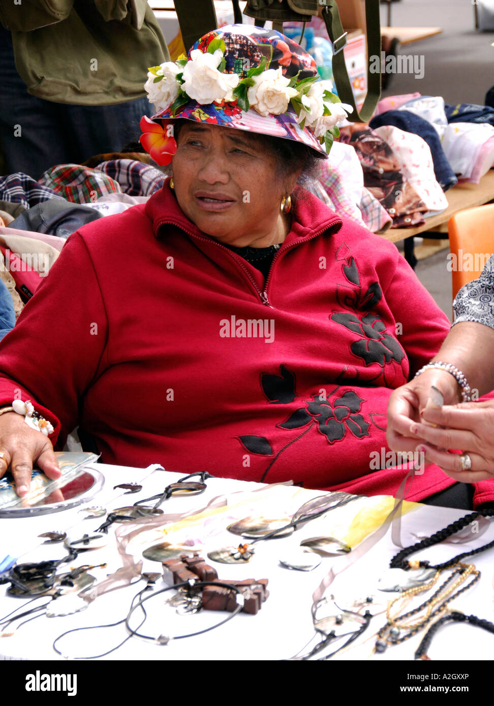 Pacific Island lady with flower hat, jewellery stall, Takapuna Sunday ...