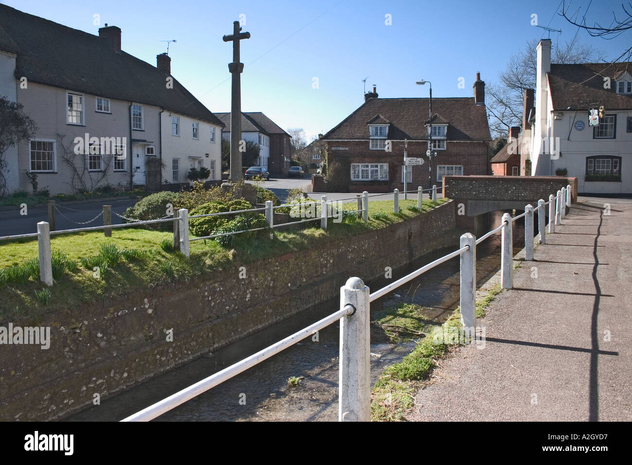 River Meon running through East Meon Hampshire Stock Photo - Alamy