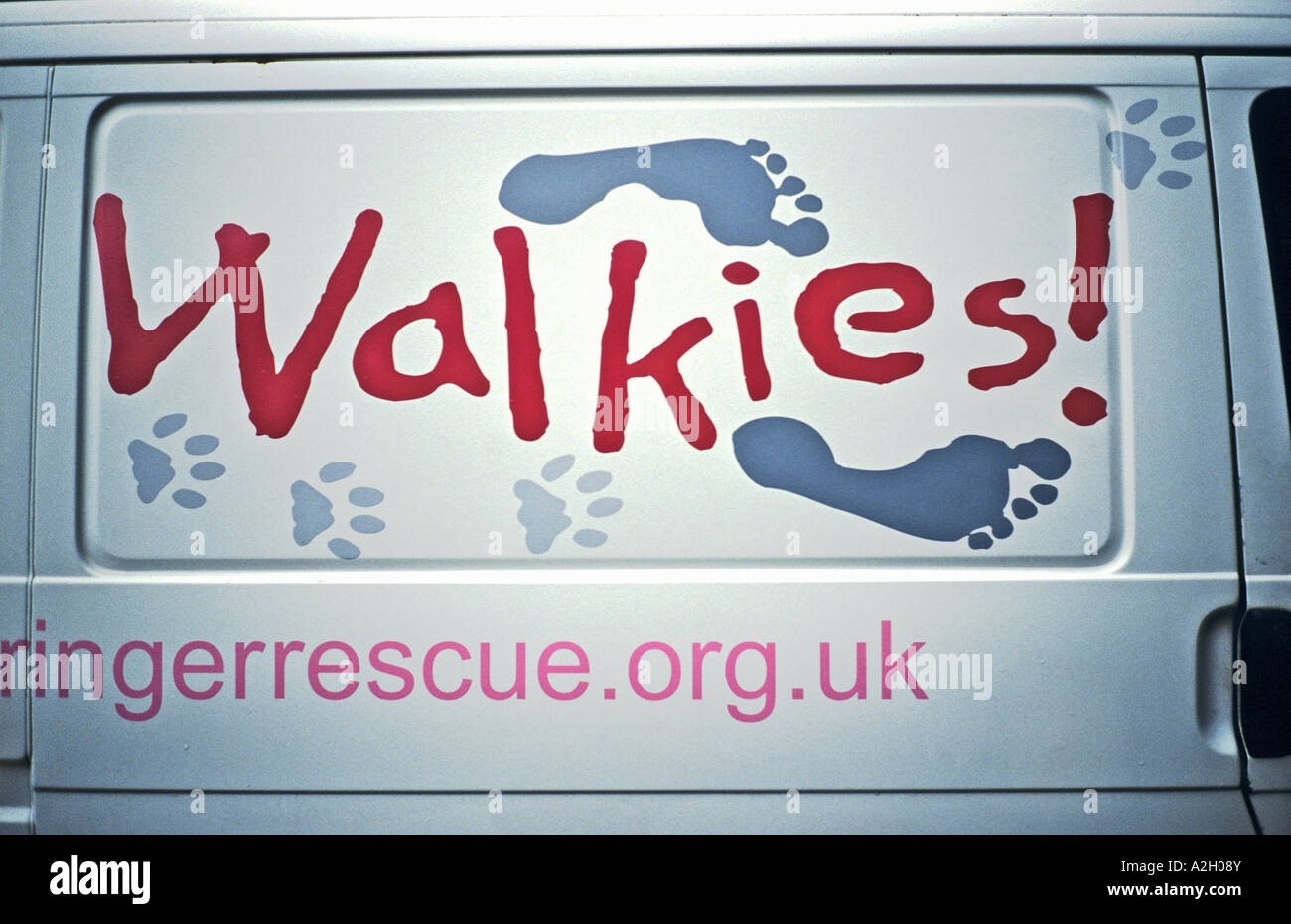 White paw marks hi-res stock photography and images - Alamy