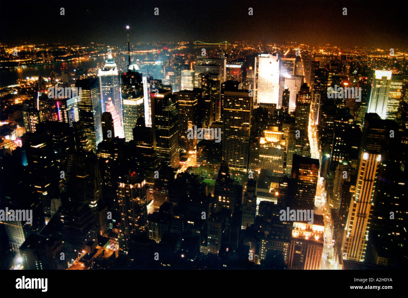 New york night lights hi-res stock photography and images - Alamy