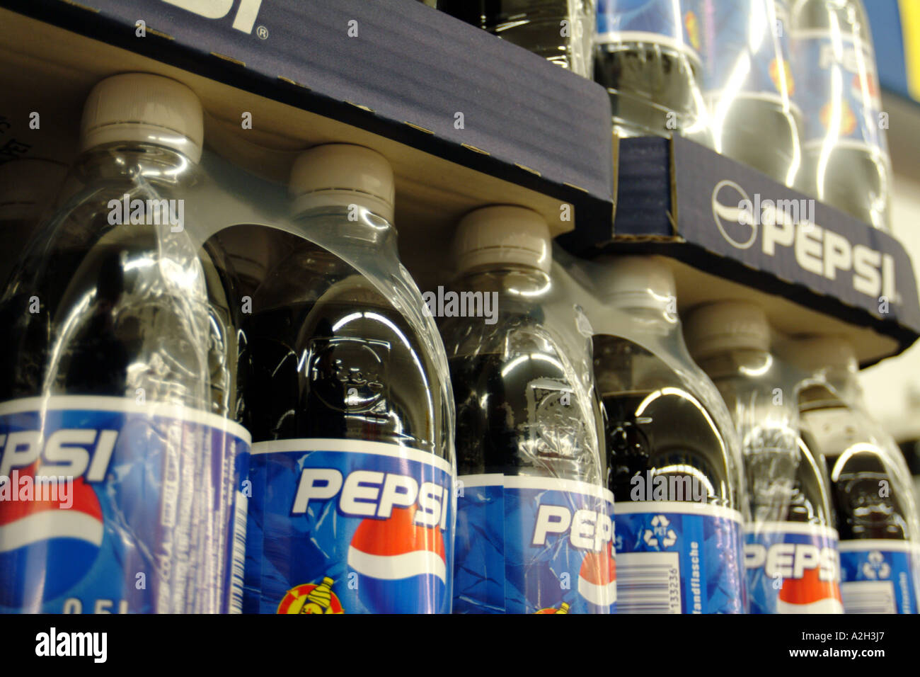 plastic bottles of pepsi cola Stock Photo - Alamy