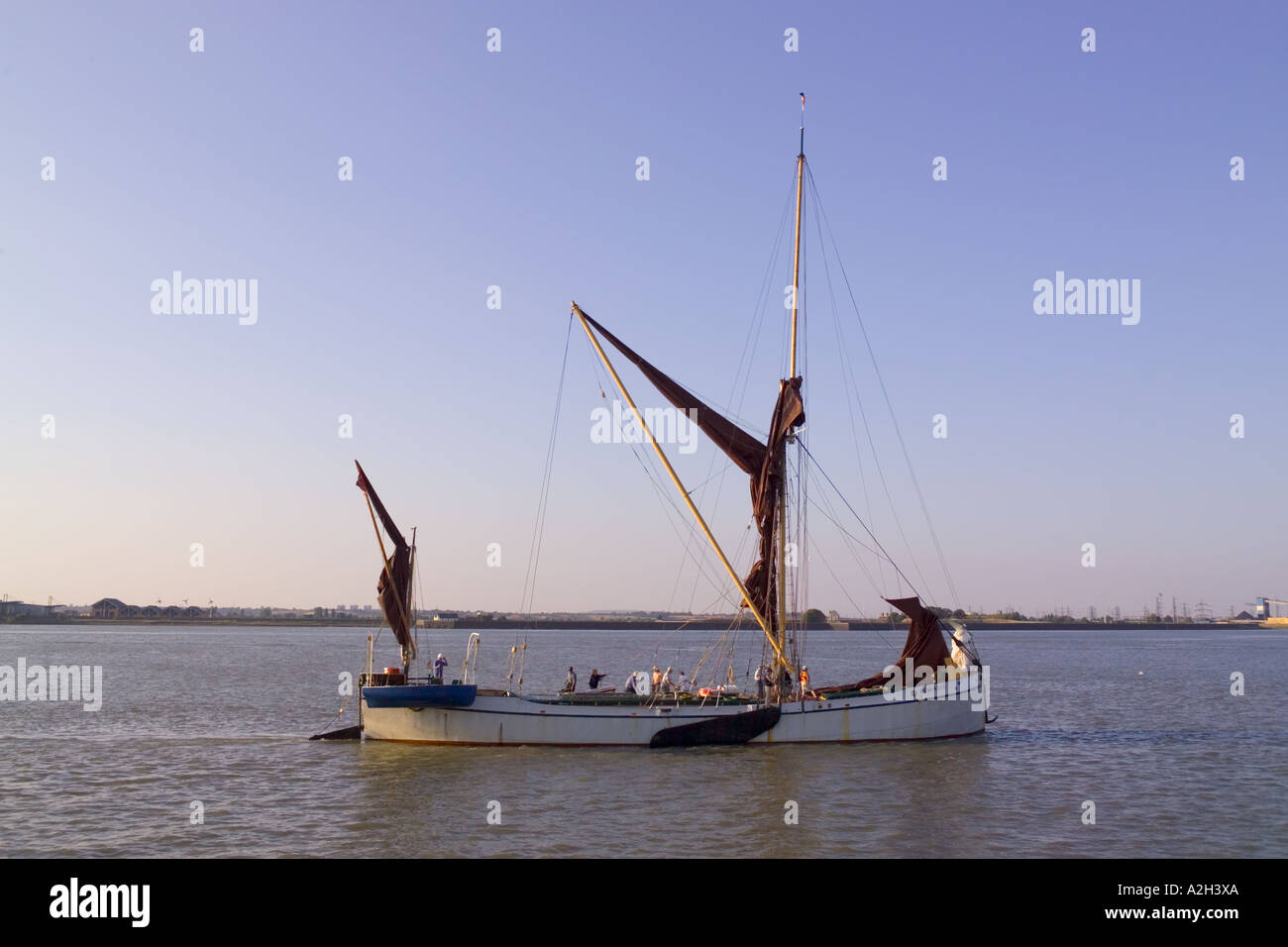 Thames barge race hi-res stock photography and images - Alamy