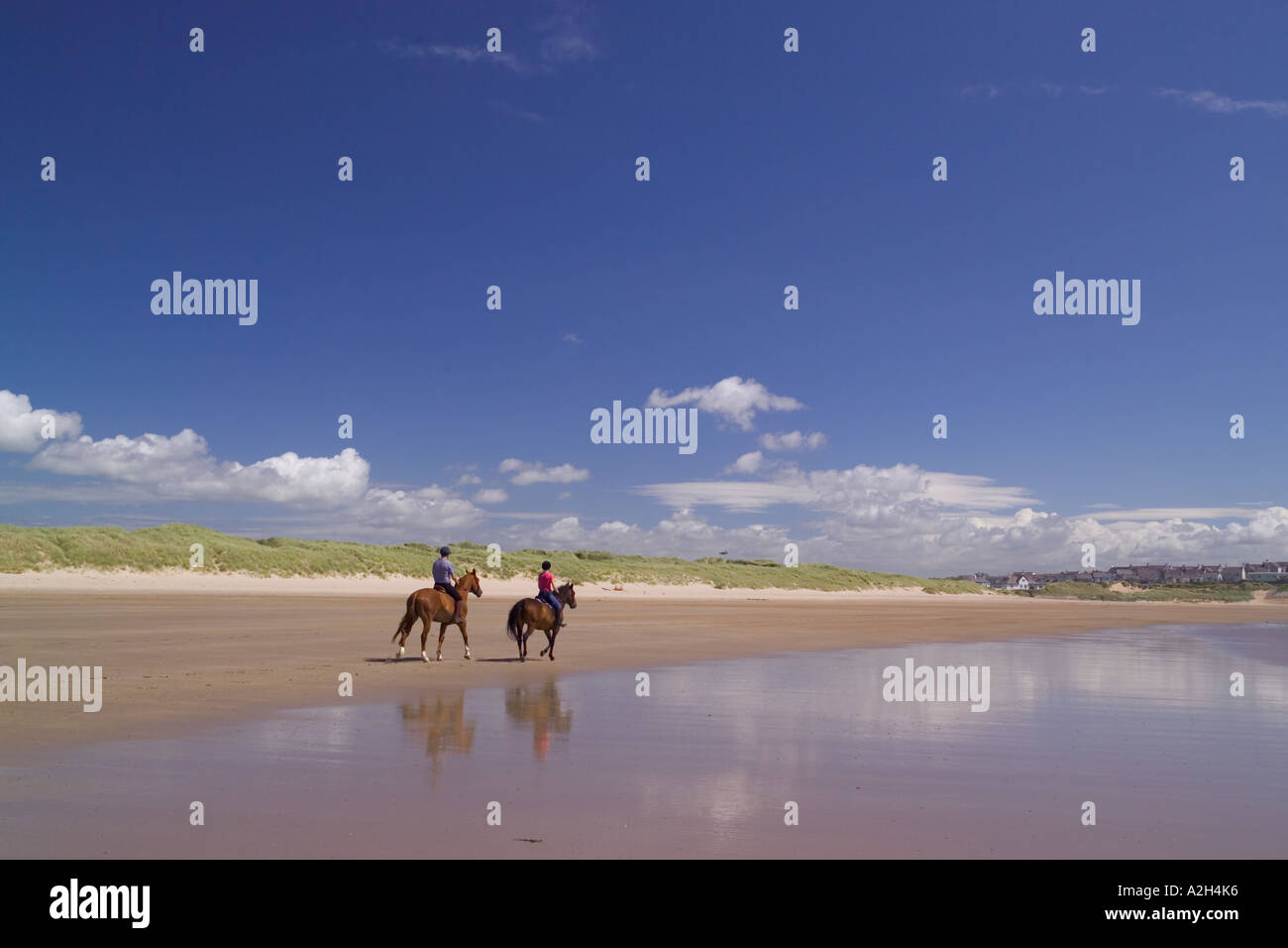 Rhosneigr Tourism High Resolution Stock Photography and Images - Alamy