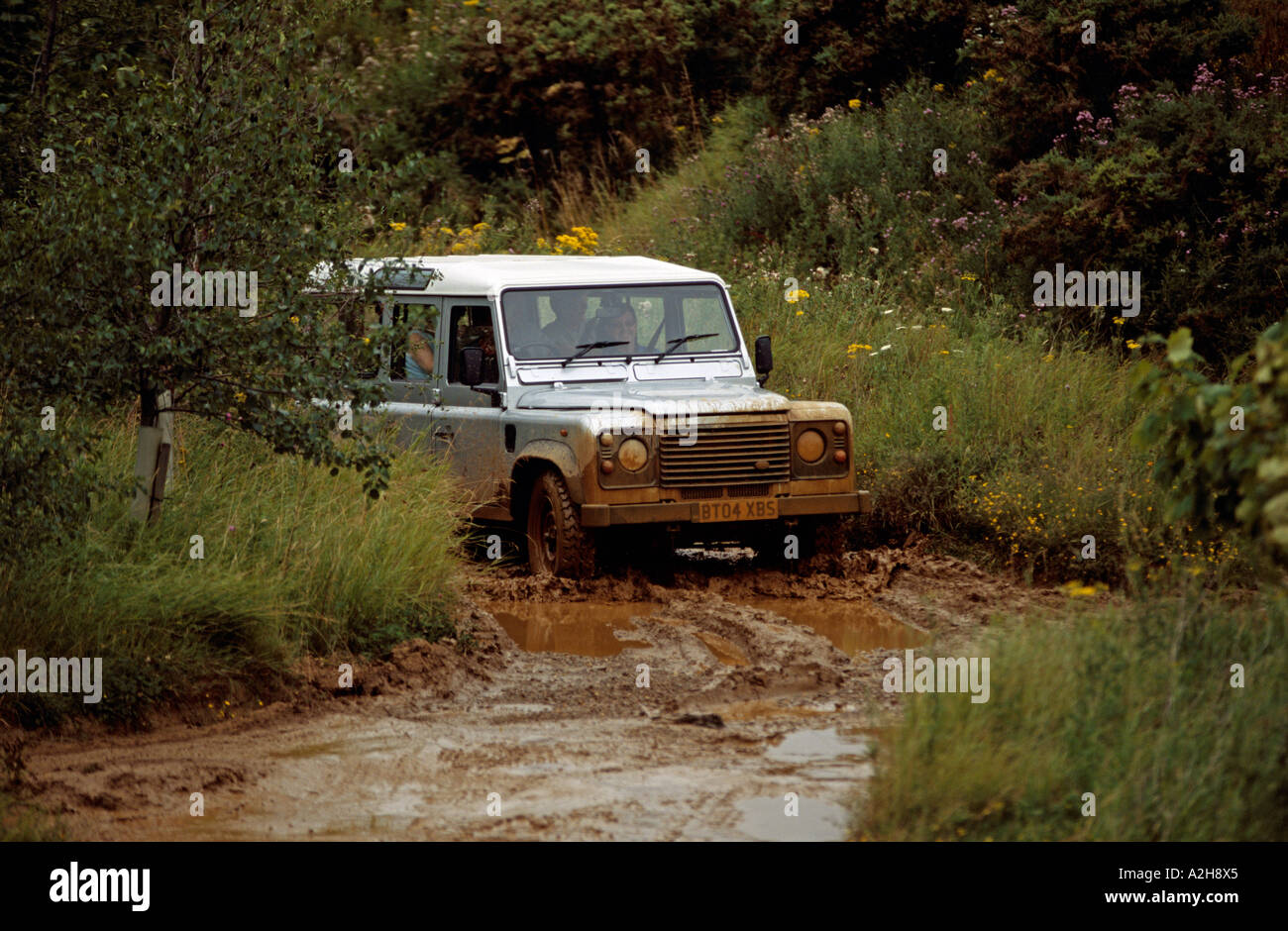Land Rover Defender of 2000 Stock Photo - Alamy