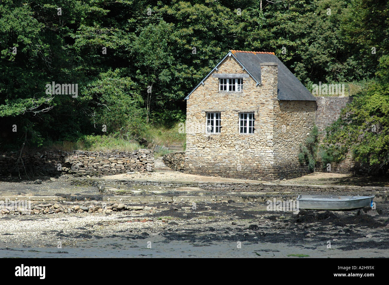 Riec sur Belon harbour on the Belon river Finistere Brittany,France ...
