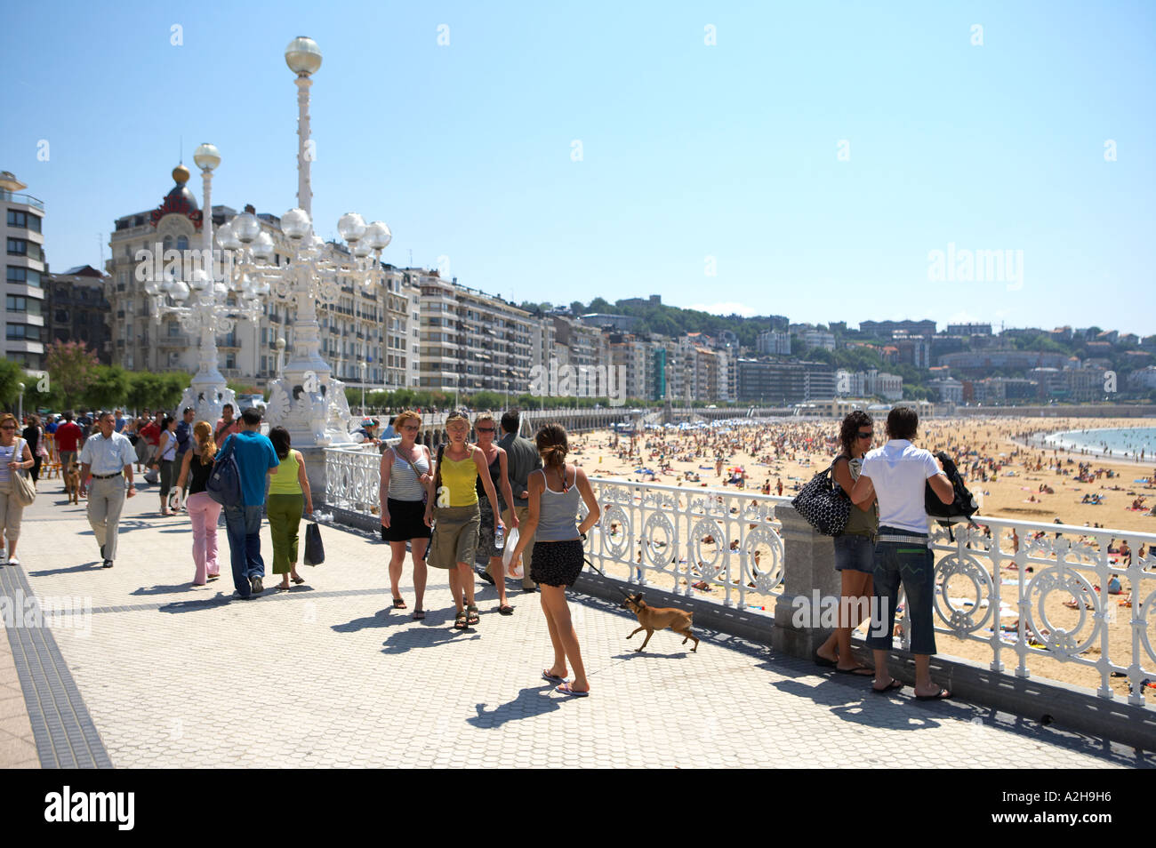 Beach at san sebastion hi-res stock photography and images - Alamy