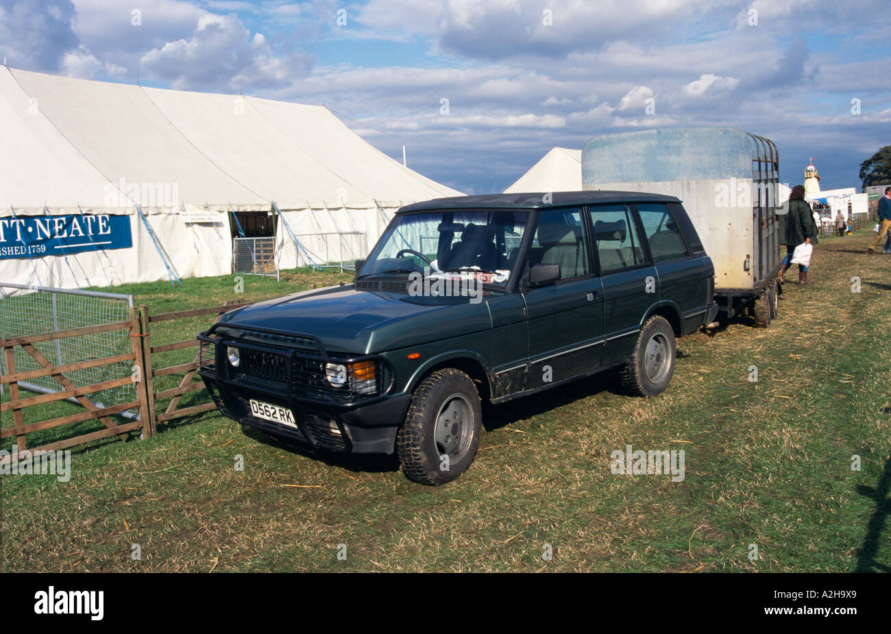 Land rover styling hi-res stock photography and images - Alamy