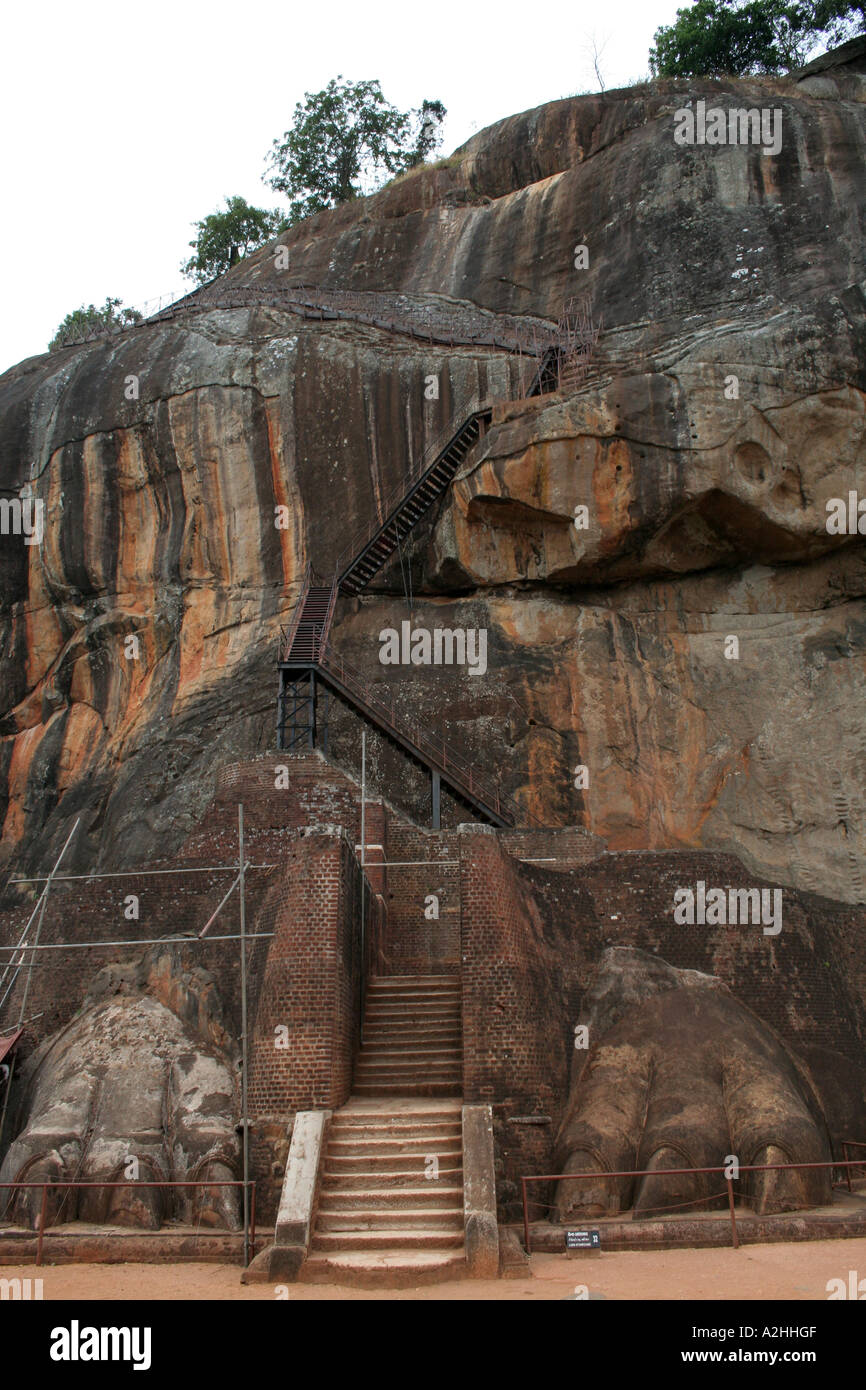 King pandukabhaya hi-res stock photography and images - Alamy