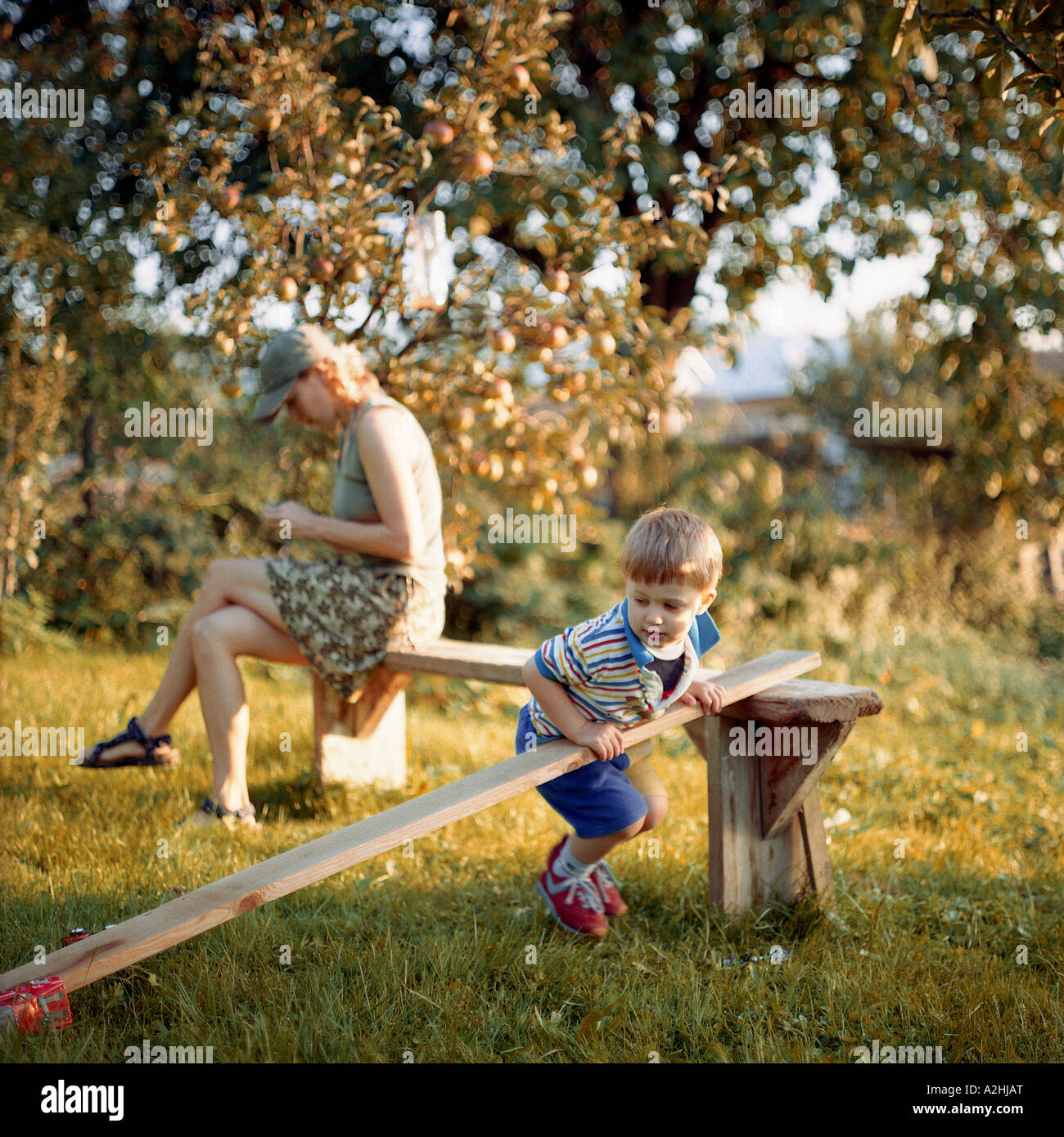 Babies bench hi-res stock photography and images - Alamy