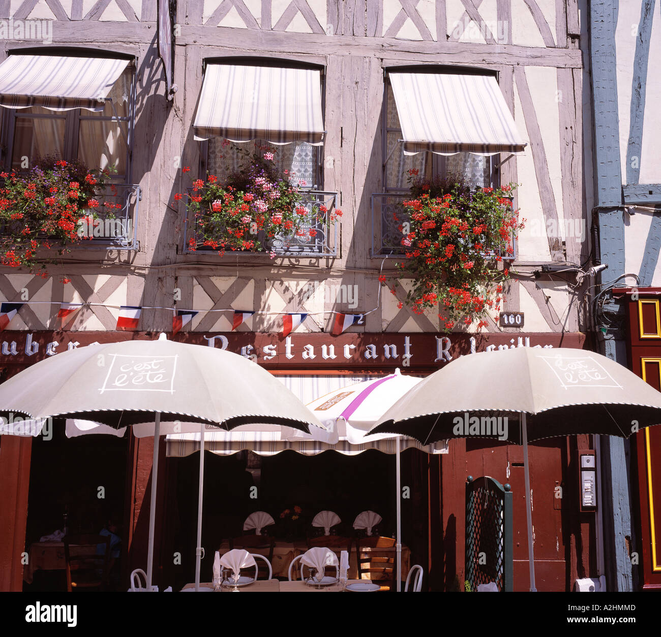 FRANCE NORMANDY ROUEN RUE MARTAINVILLE CAFE WITH TIMBERED FACADE Stock ...