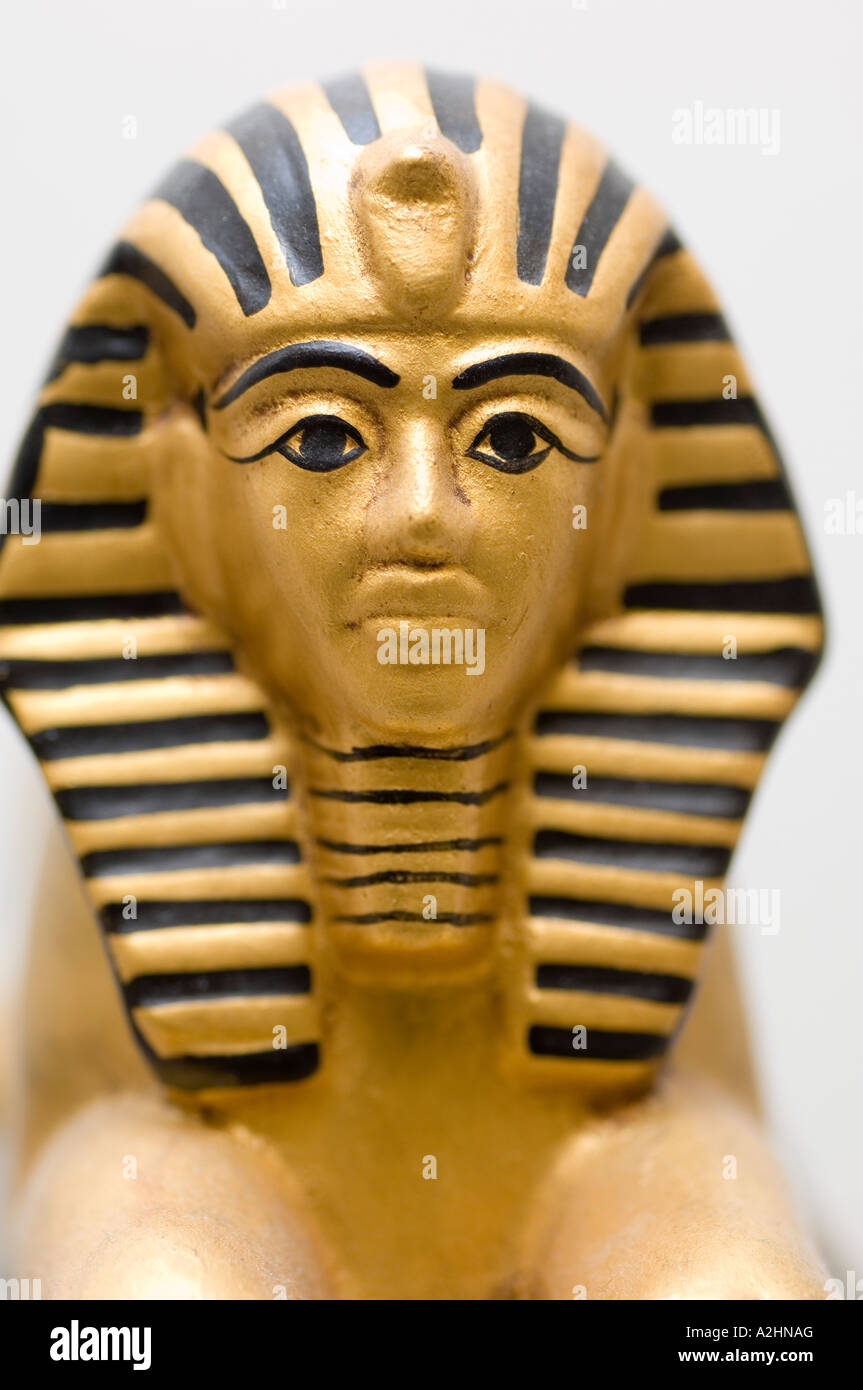 Tutankhamun Statue High Resolution Stock Photography and Images - Alamy