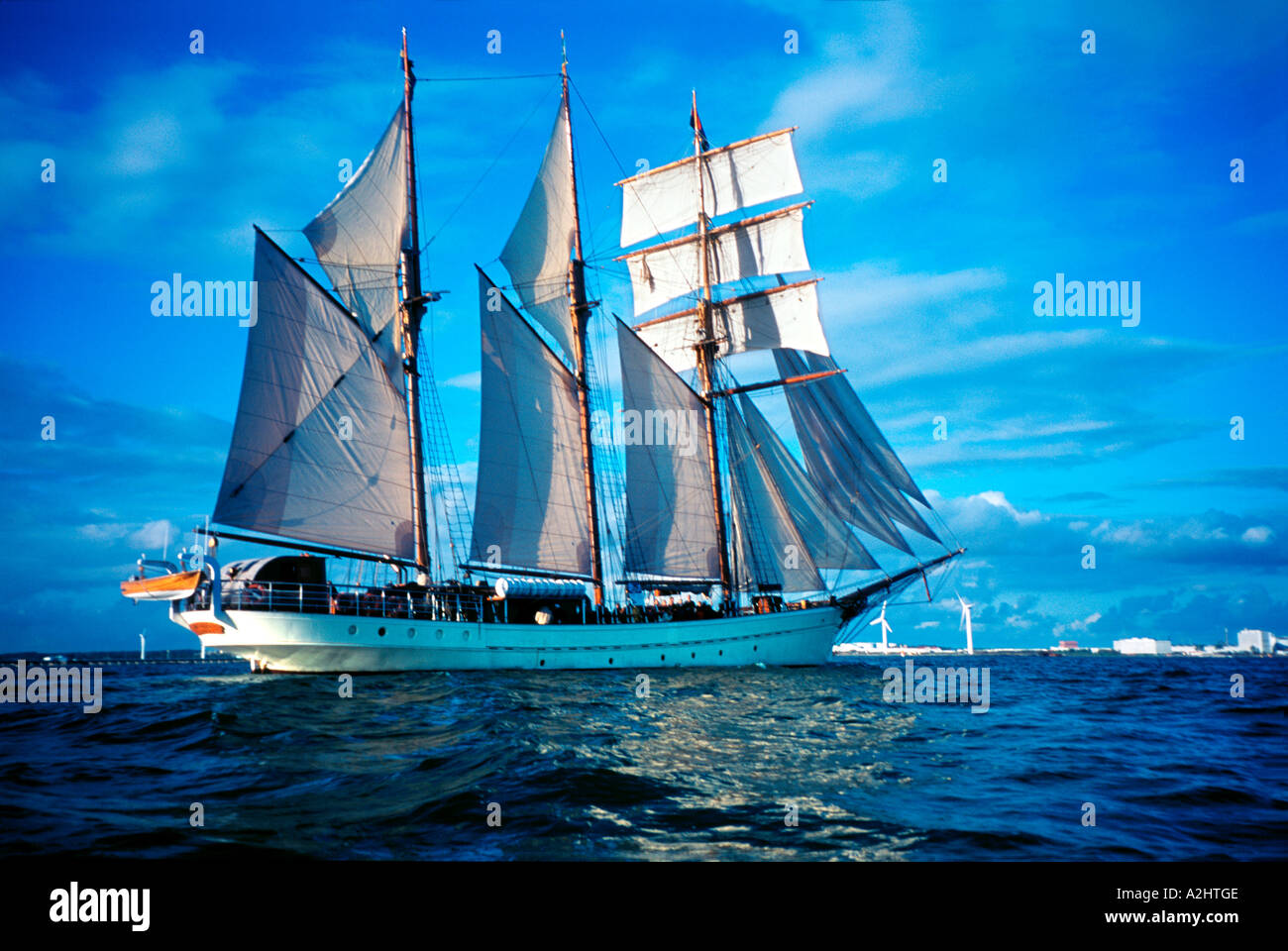 Topgallant Sails High Resolution Stock Photography and Images - Alamy