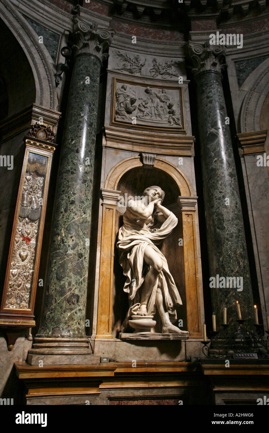 Statue in The Duomo, Siena, Central Tuscany, Italy Stock Photo - Alamy