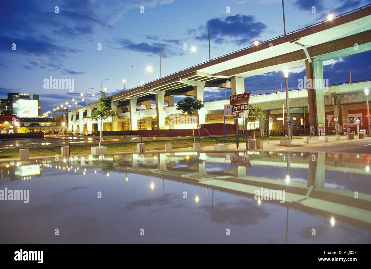 Johannesburg street lights hi-res stock photography and images - Alamy