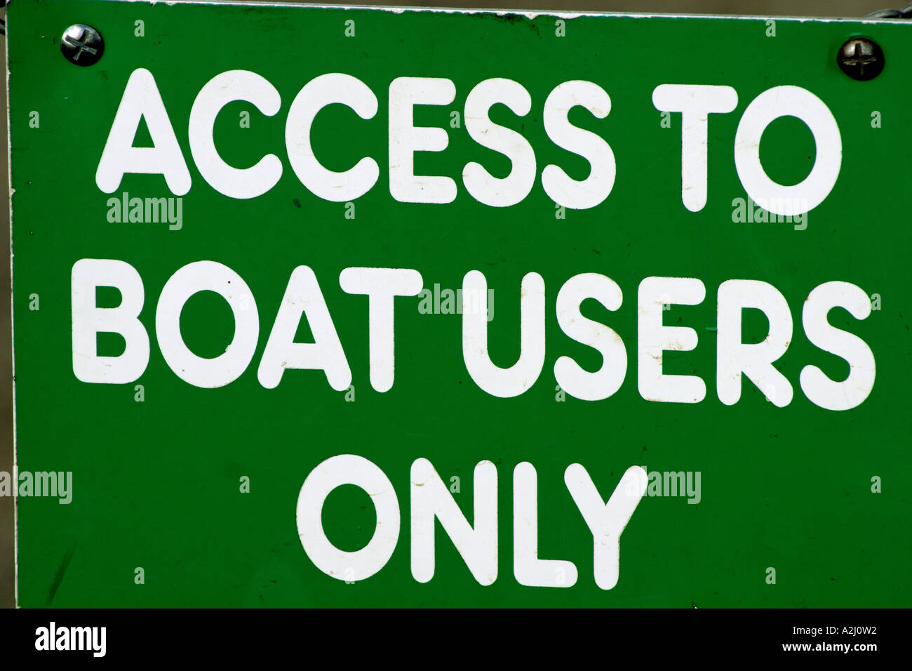 Access to boat users only sign Stock Photo - Alamy