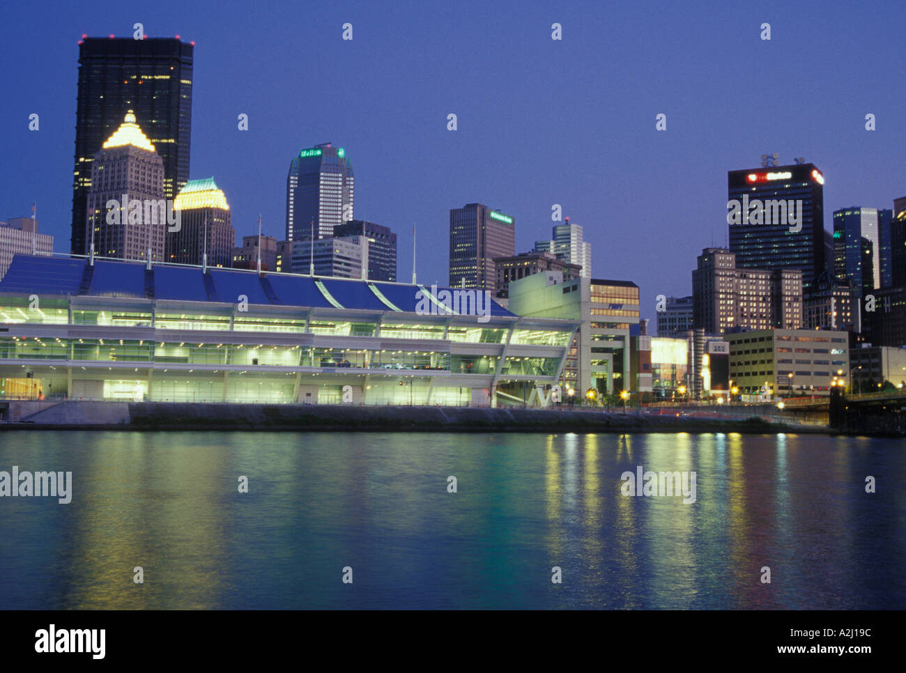 Pittsburgh city center night hi-res stock photography and images - Alamy