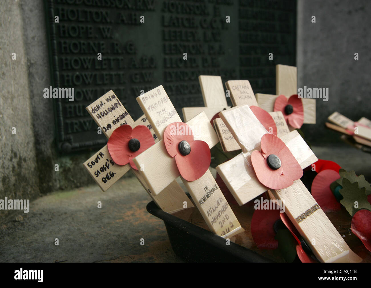 Remembrance crosses laid at a War Memorial in Warwick Stock Photo - Alamy