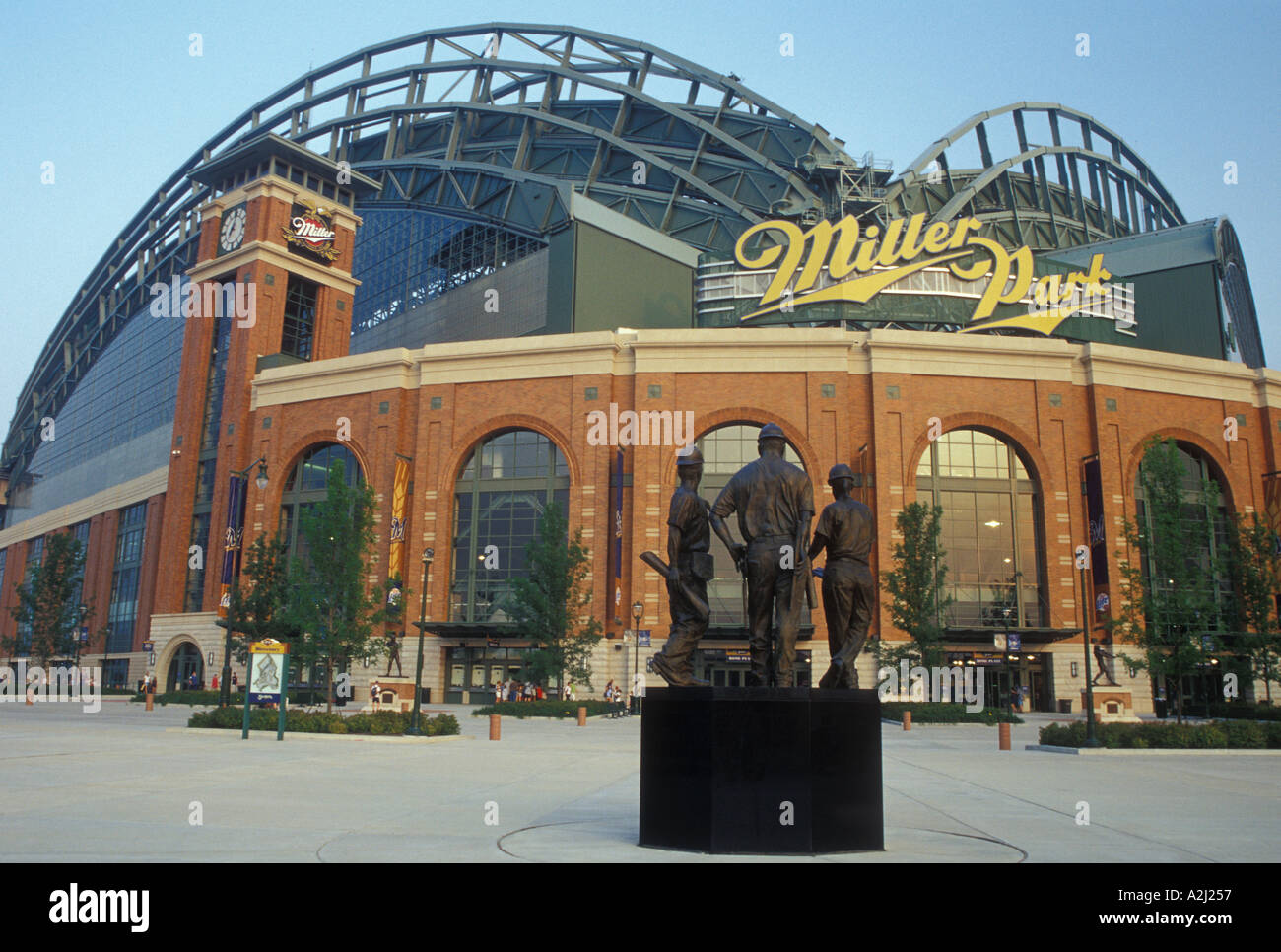Milwaukee athletics hi-res stock photography and images - Alamy