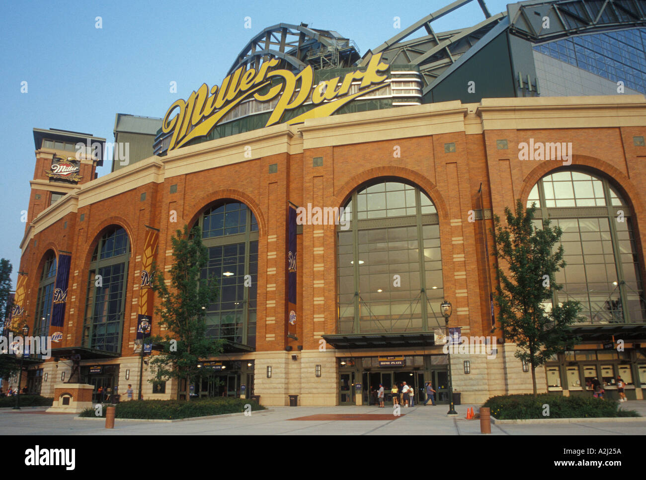 Milwaukee athletics hi-res stock photography and images - Alamy