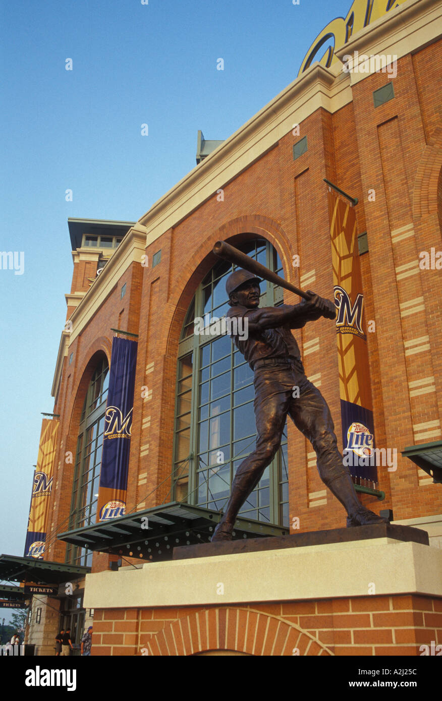 Milwaukee baseball stadium hi-res stock photography and images - Alamy