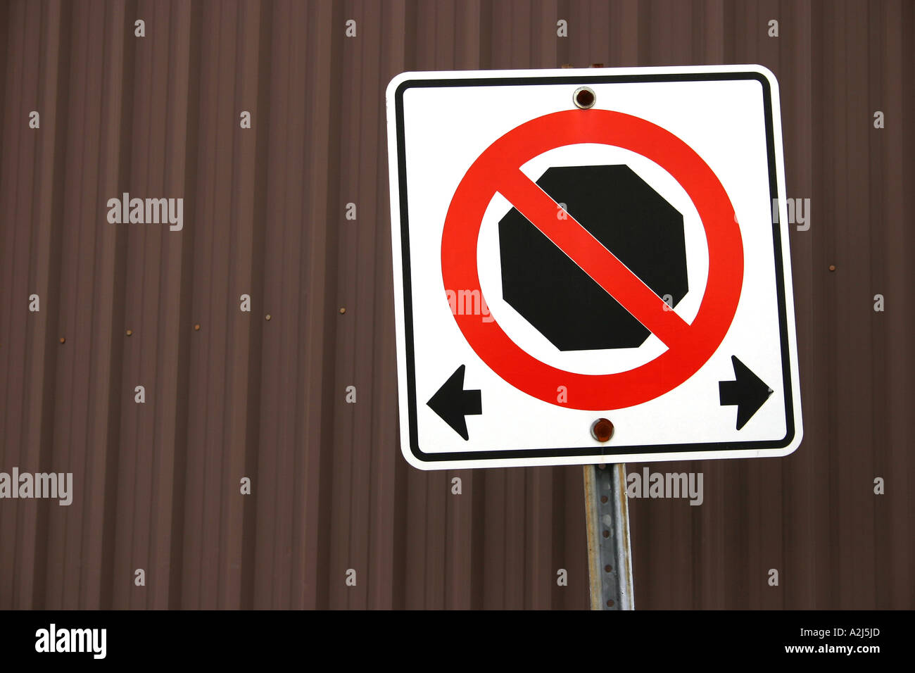 Sign road Not allowed to park Stock Photo - Alamy