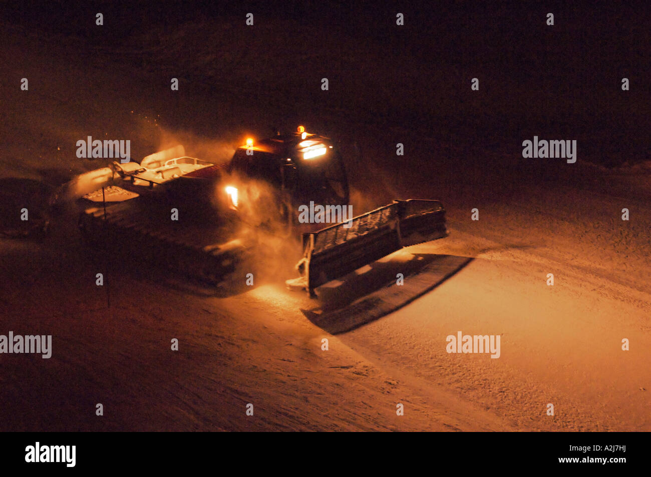 Piste basher france hi-res stock photography and images - Alamy