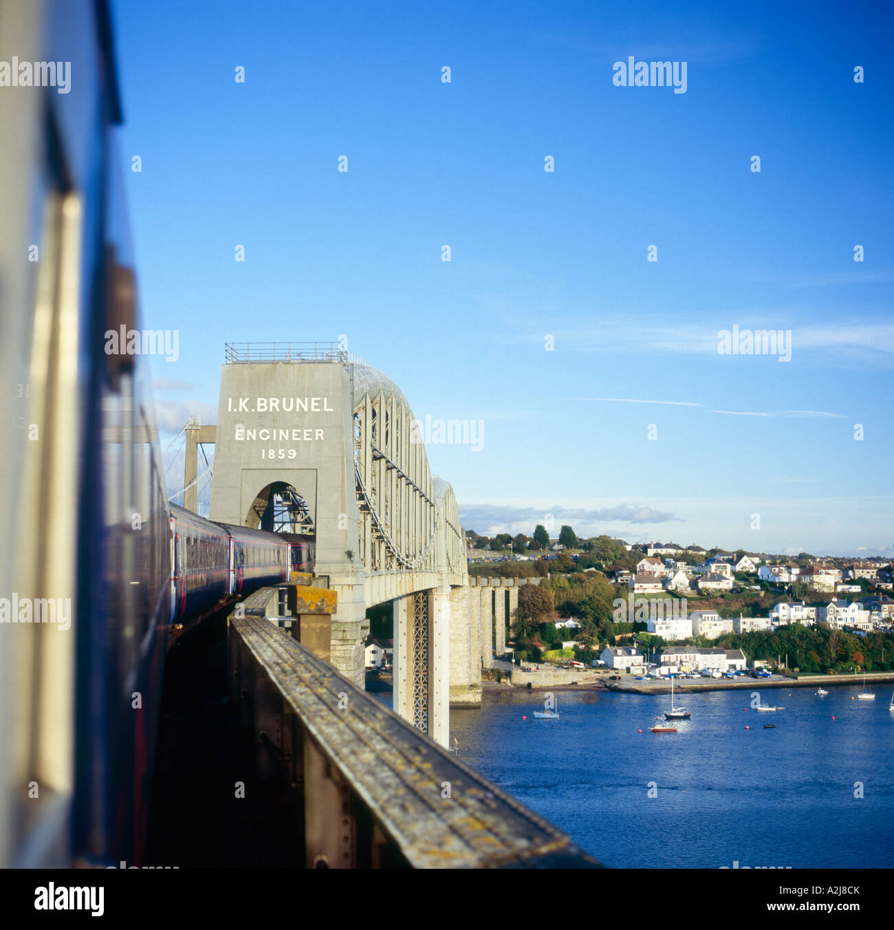 Train london cornwall hi-res stock photography and images - Alamy
