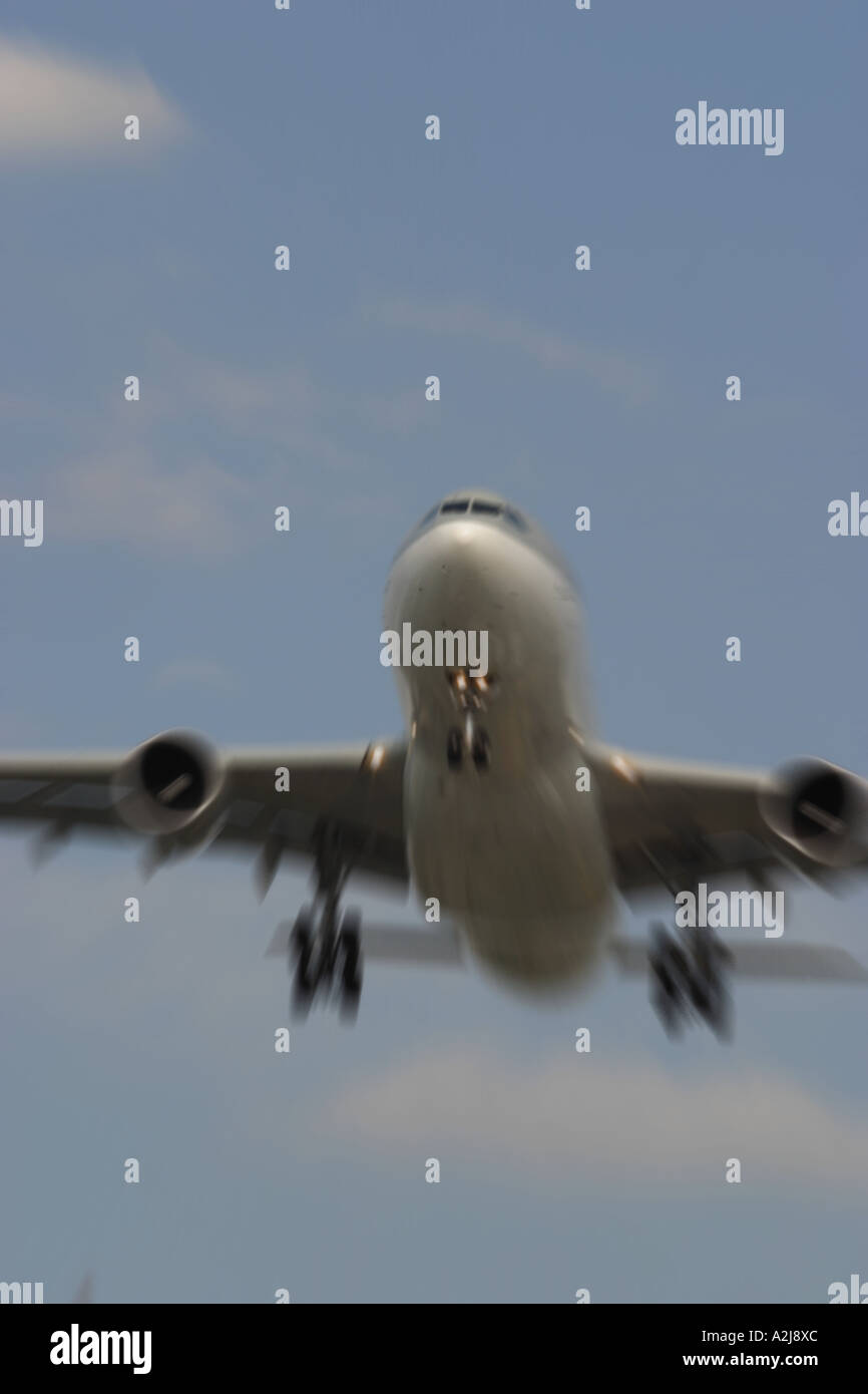 Airbus jet airliner on approach to land zoom blur motion effect Stock ...
