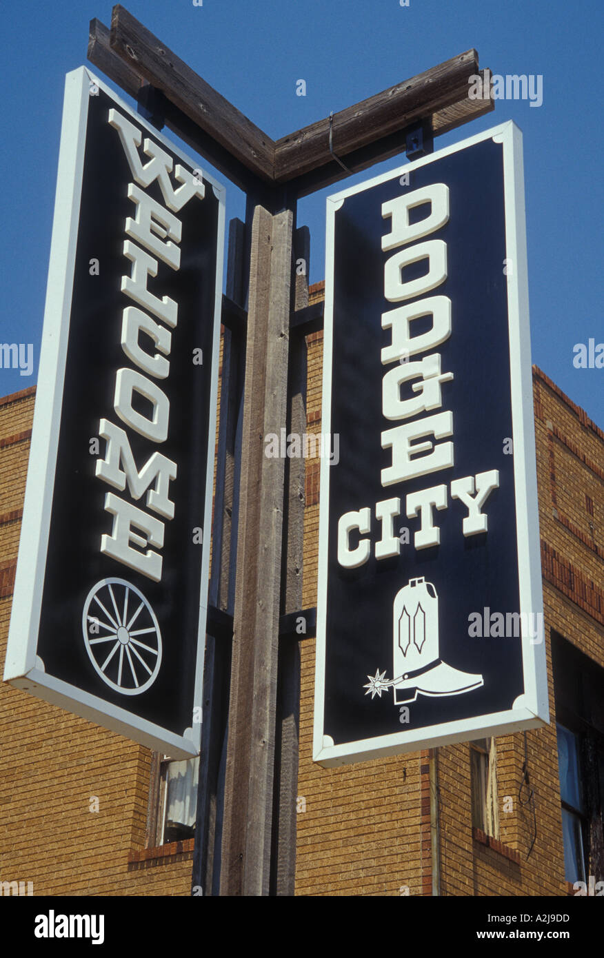 Dodge city welcome sign hi-res stock photography and images - Alamy
