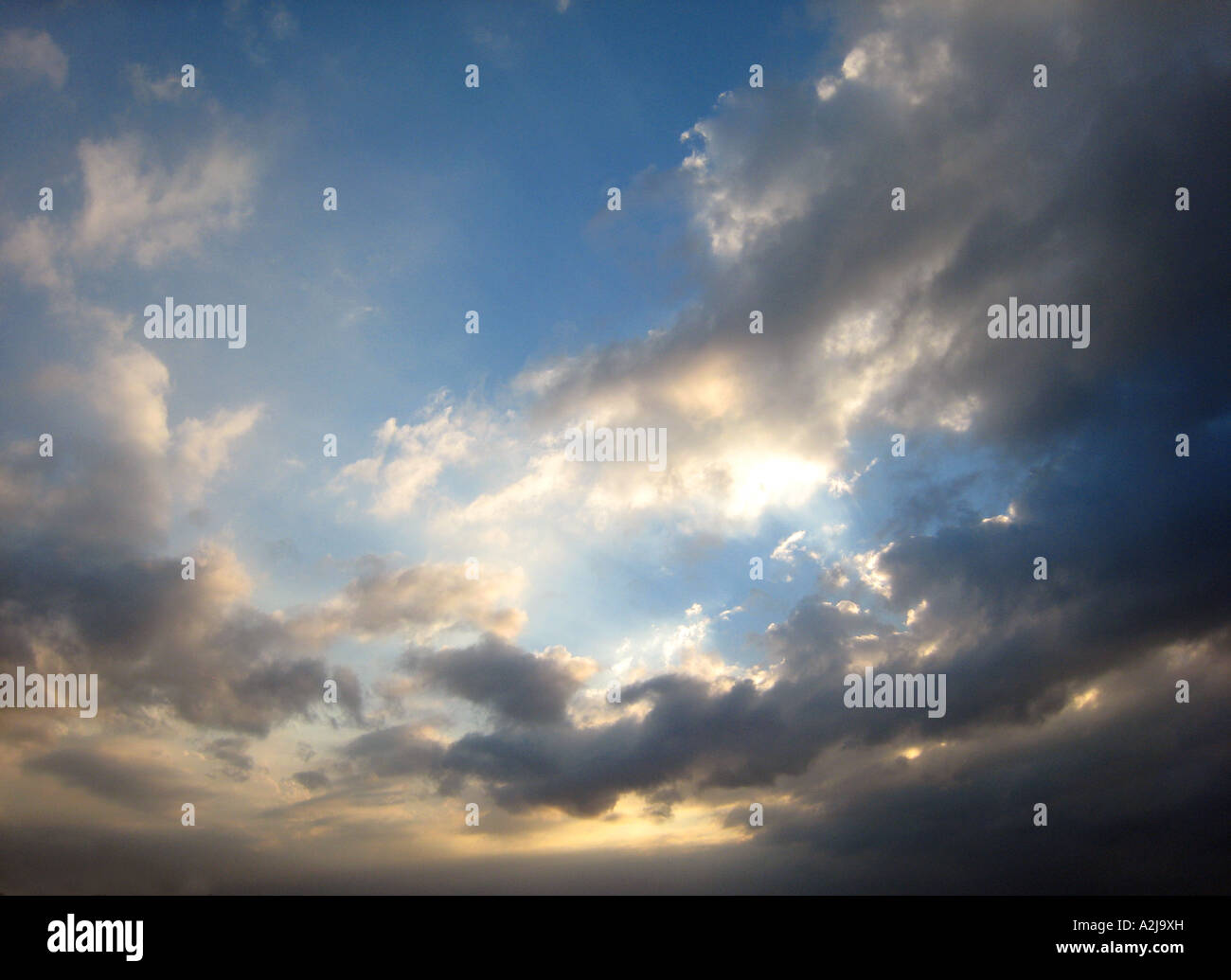 Threatening skyscape hi-res stock photography and images - Alamy