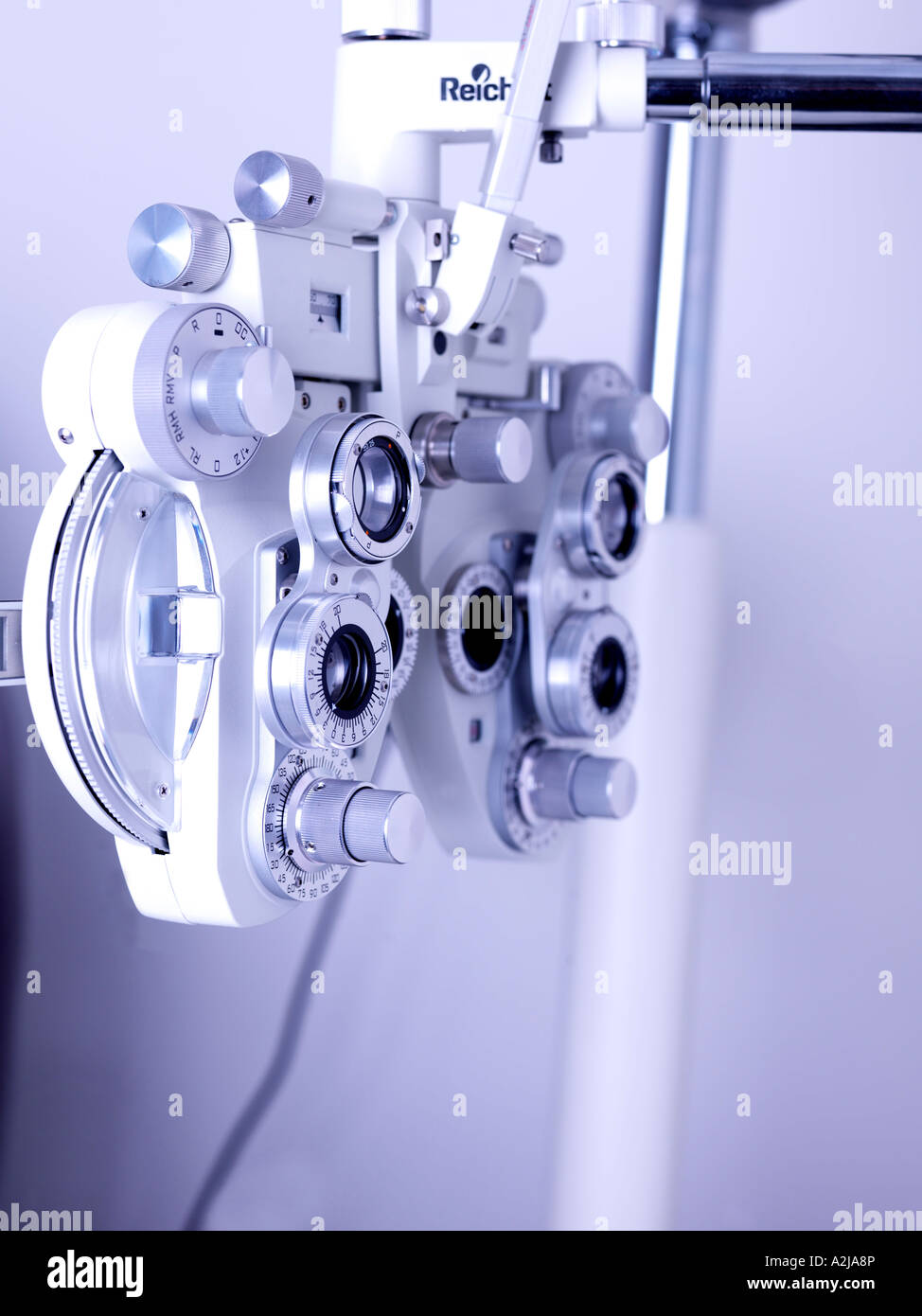 Phoropter vision tester hi-res stock photography and images - Alamy