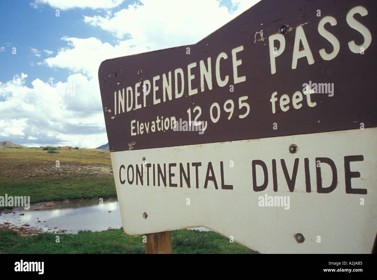 Sign independence pass continental divide hi-res stock photography and ...