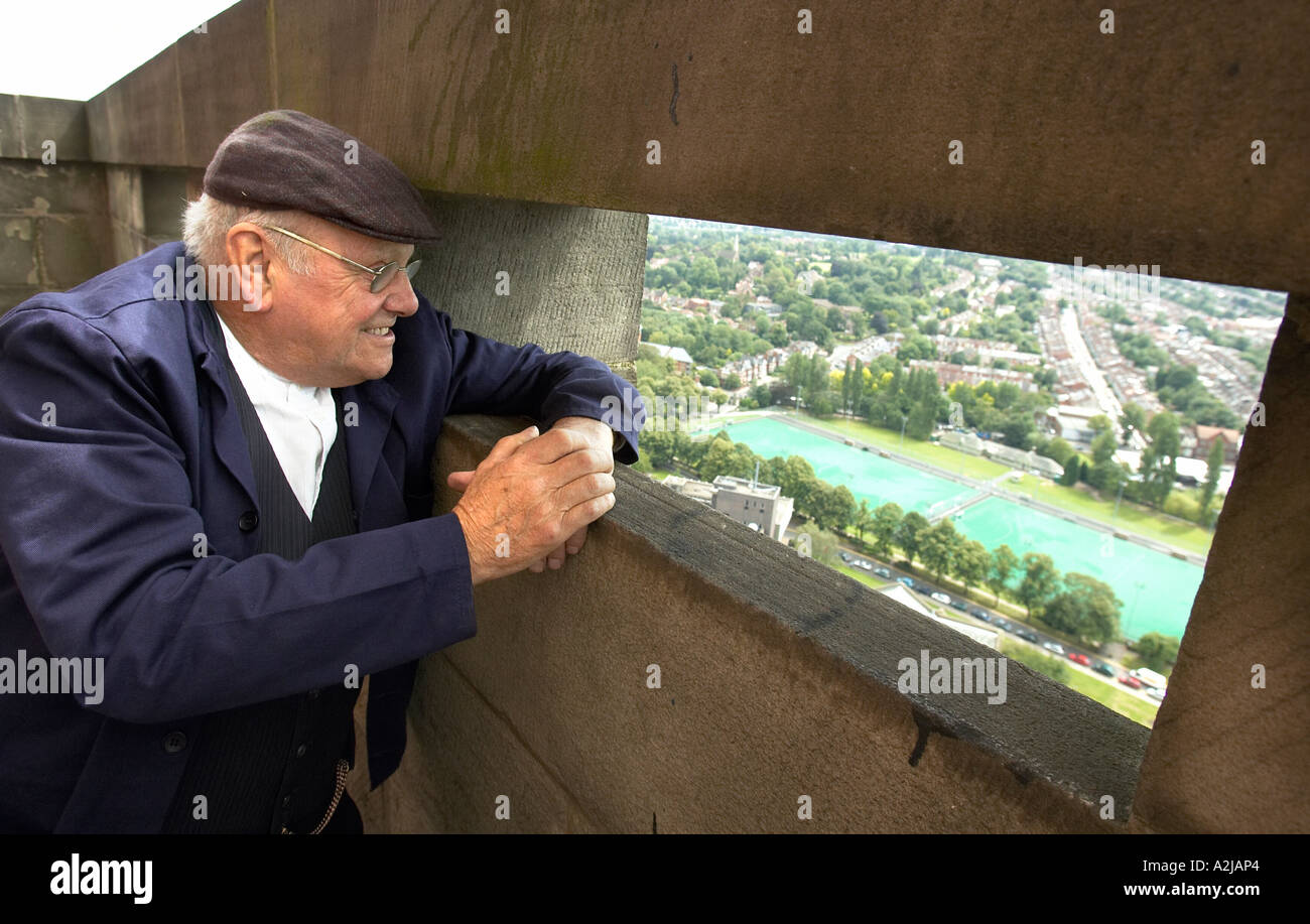 Steeplejack Fred Dibnah pictured during his visit to the University of ...